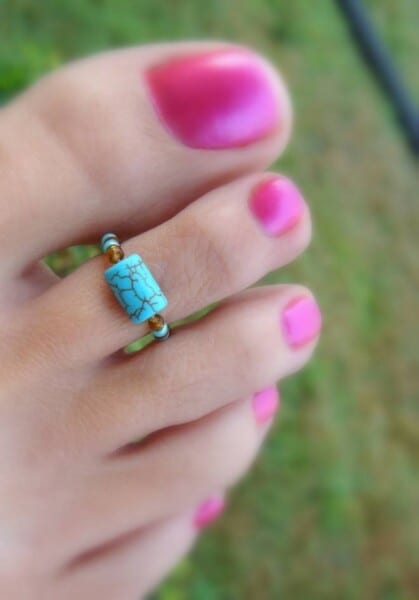 10 Best Toe Ring Styles & Ideas On How to Wear Toe Rings