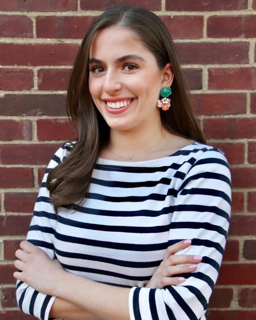 How to Dress as a Preppy Girl? 31 Outfit Ideas & Styling Tips