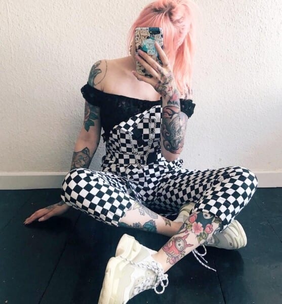 30 Grunge Outfits for Girls To Try - How to Dress Grunge?