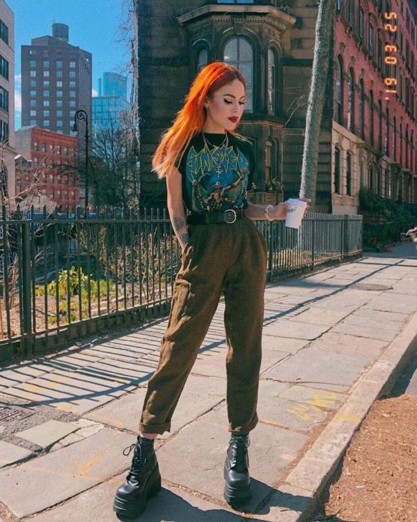 30 Grunge Outfits for Girls To Try - How to Dress Grunge?