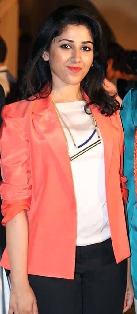 Top 22 Pakistani Fashion Bloggers in 2025 to Follow