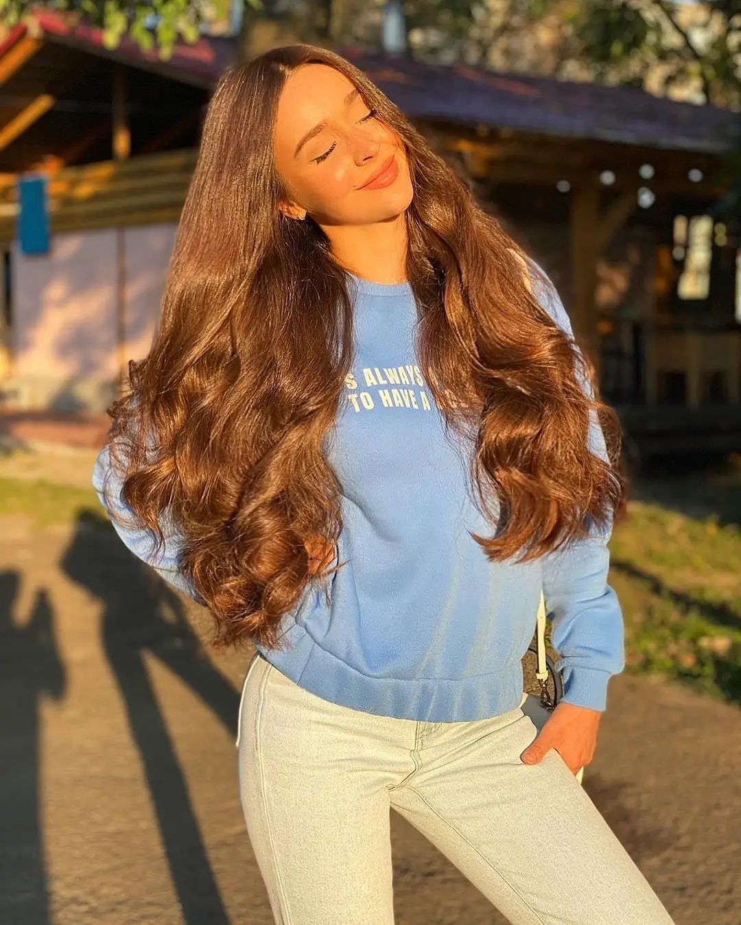 23 Ideal Outfits That Go With Long Hair – Dressing Tips – Outfit Trends
