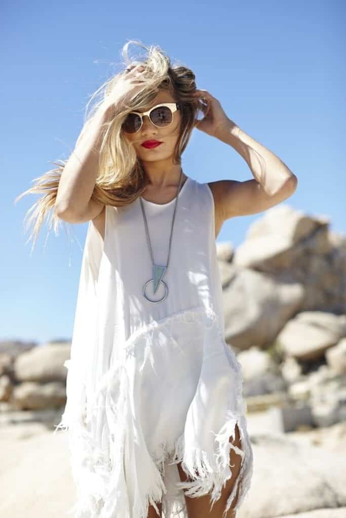 27 Cool Pool Party Outfit Ideas with Styling Tips