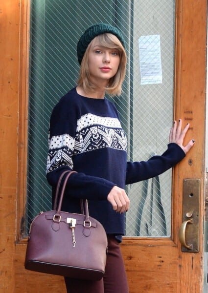 25 Trending Jumpers Outfit Ideas with Styling Tips