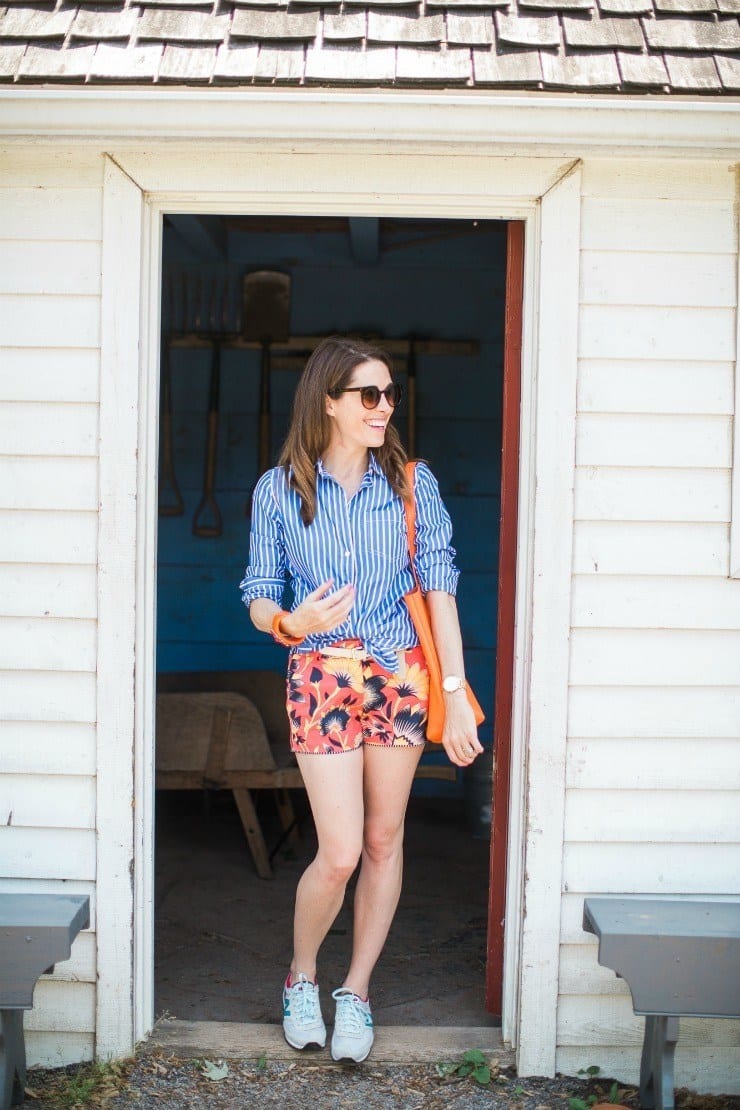 Outfits with Floral Shorts - 40 Ways to Style Floral Shorts
