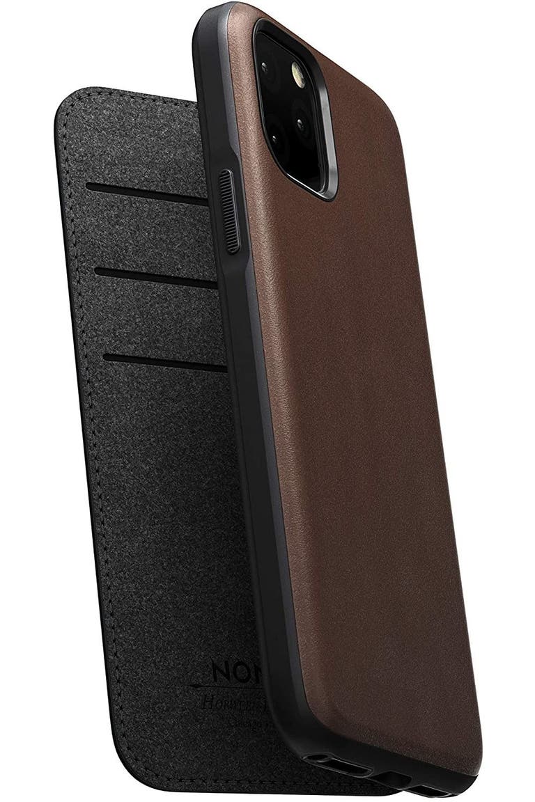 17 Cool Gifts for Teenage Guys to Win his Heart