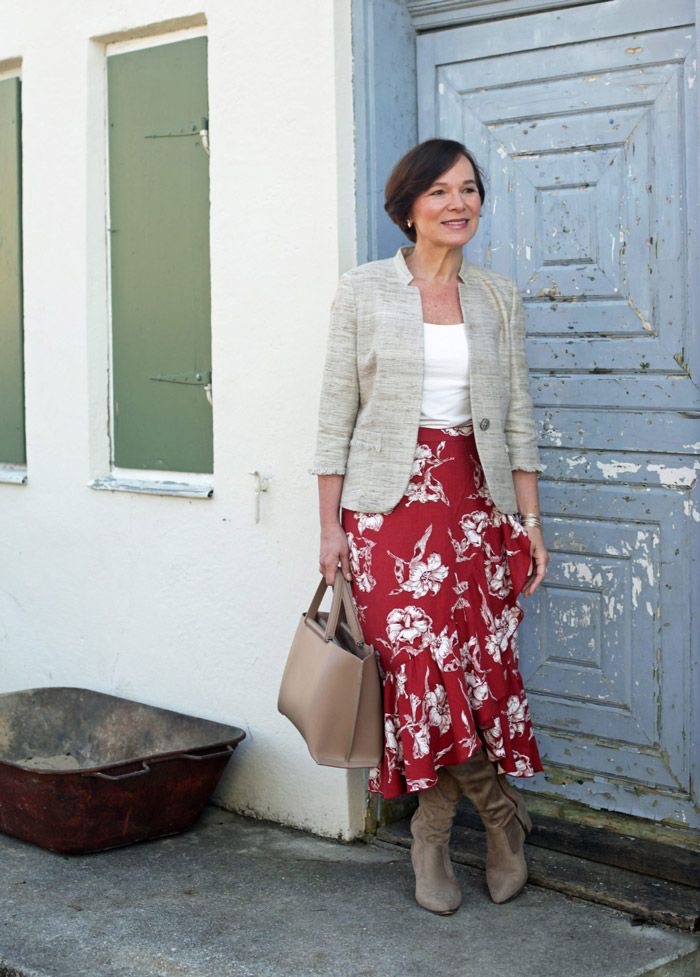 Dressing Styles for Women Over 50 -18 Outfits for Fifty Plus