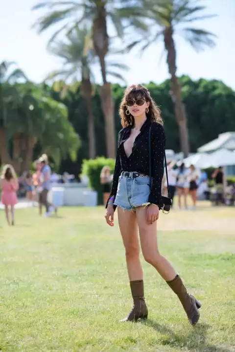 What To Wear To Coachella 27 Best Outfit Ideas What To Wear To Coachella 27 Best Outfit Ideas