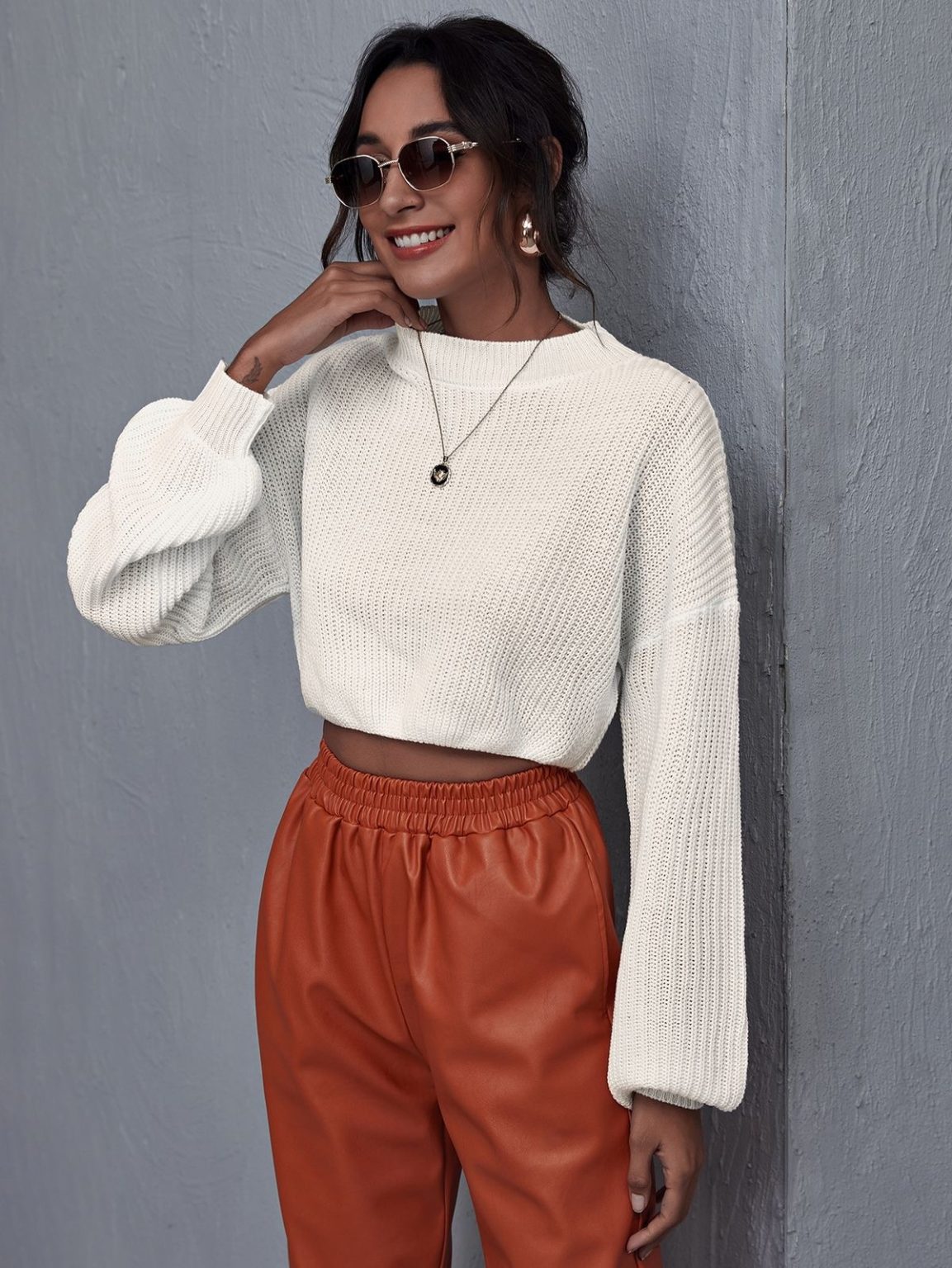 24 Best Cropped Sweater Outfit Ideas with Styling Tips