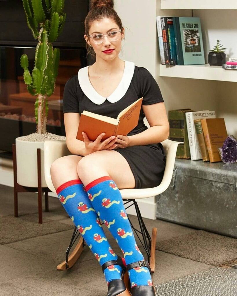 25 Best Ideas on How to Wear Colorful Socks for Women
