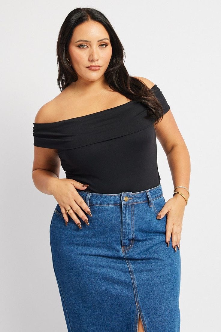 23 Ways to Style Plus Size Off-the-Shoulder Tops Outfits