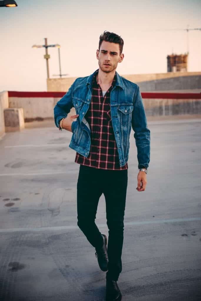 58 Best Flannel Shirt Outfits for Men & Styling Tips