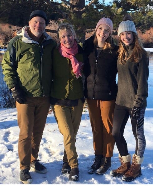 25 Best Winter Hiking Outfit Ideas for Women
