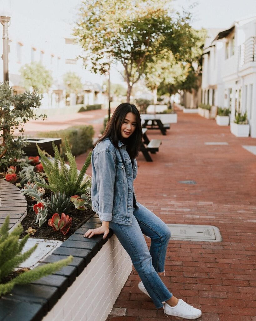 30 Best December Outfit Ideas For Women with Styling Tips