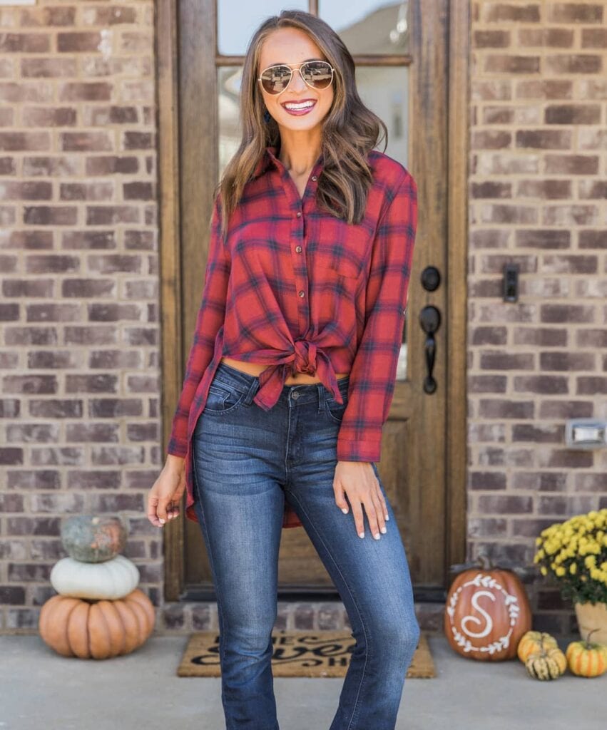 30 Best December Outfit Ideas For Women with Styling Tips