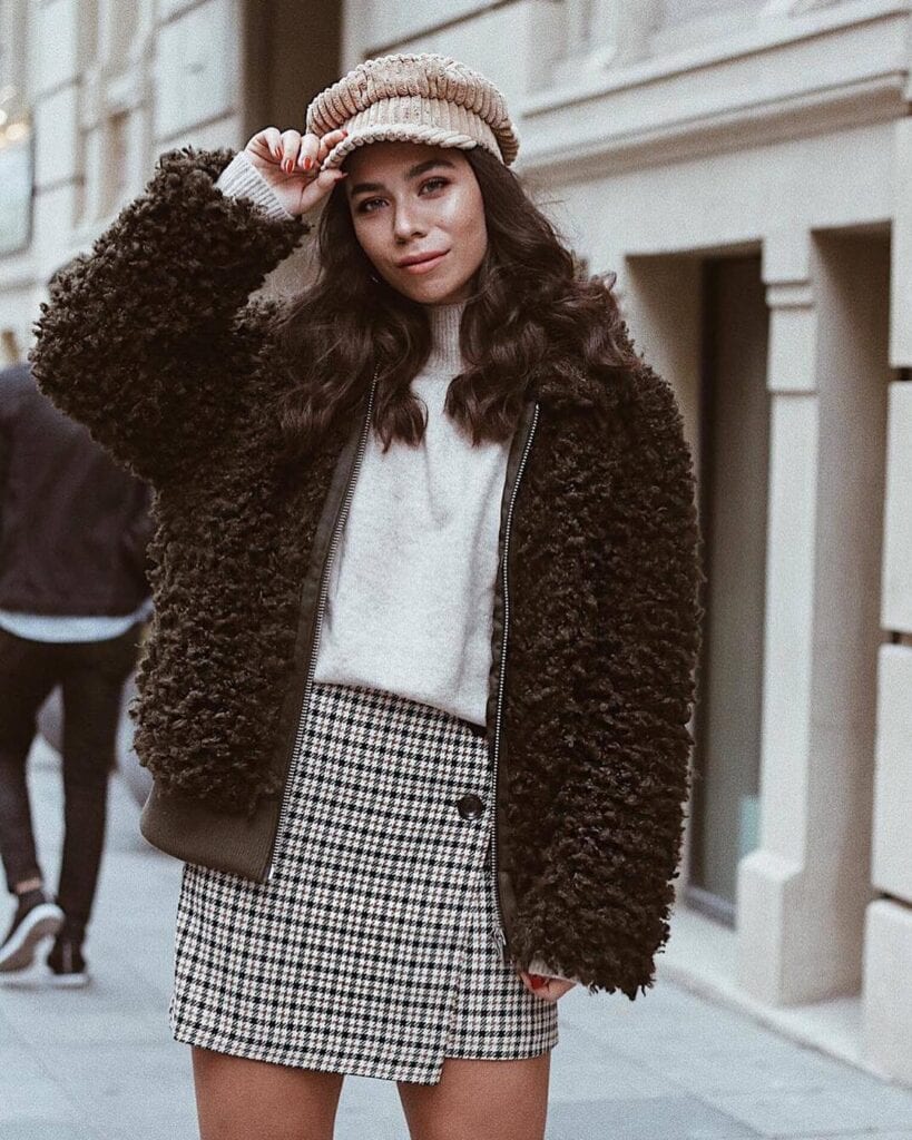 30 Best January Outfits for Women with Styling Tips