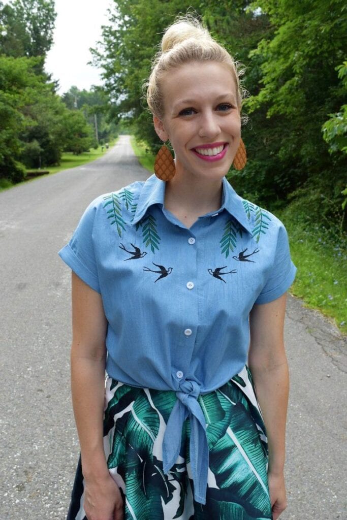 16 Modest Crop Top Outfit Ideas with Styling Tips