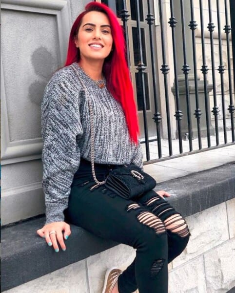 16 Modest Crop Top Outfit Ideas with Styling Tips