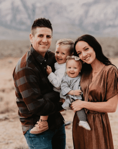 21 Clothing Ideas For Large Family Photos 21-clothing-ideas-for-large-family-photos