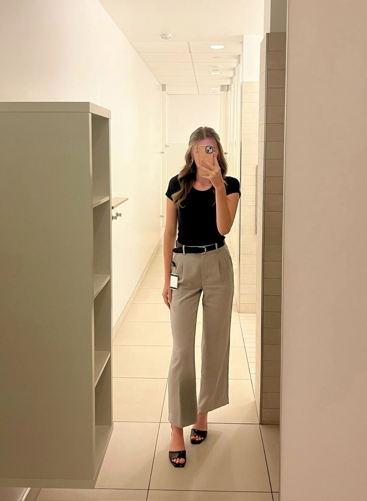 How to Dress for a Job Interview? 10 Best Outfits for Women