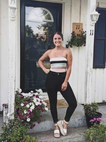 August Outfits for Women - 31 Looks for Every Day of August