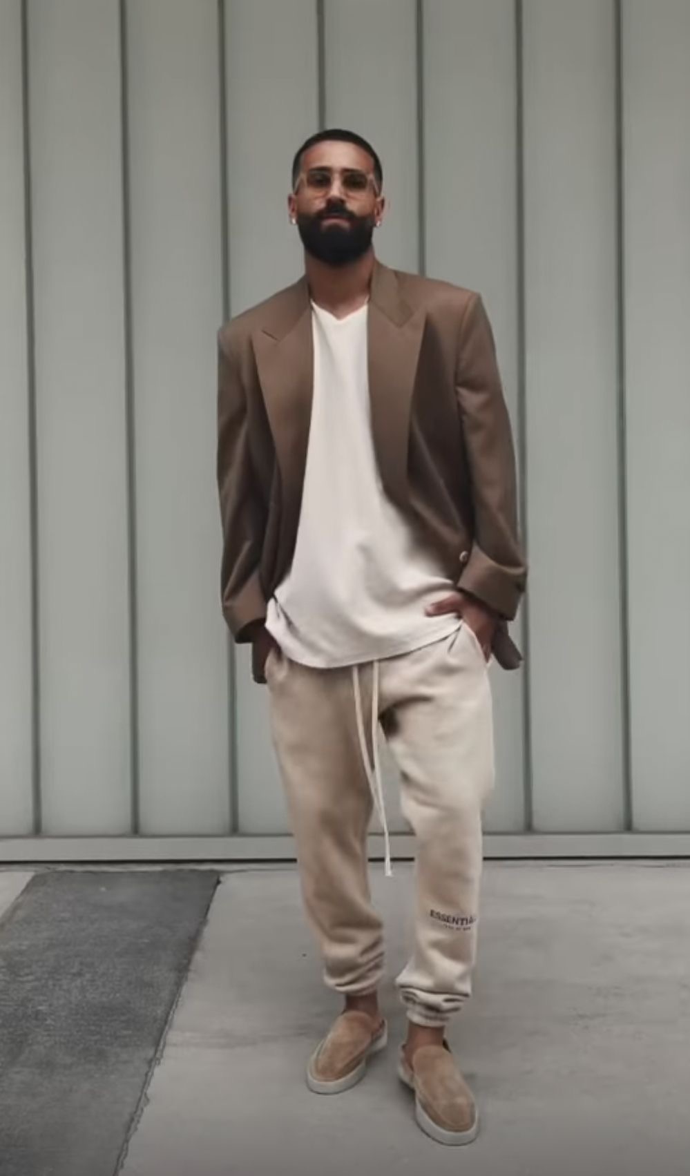 26 Best Monochrome Outfit Ideas for Men with Styling Tips