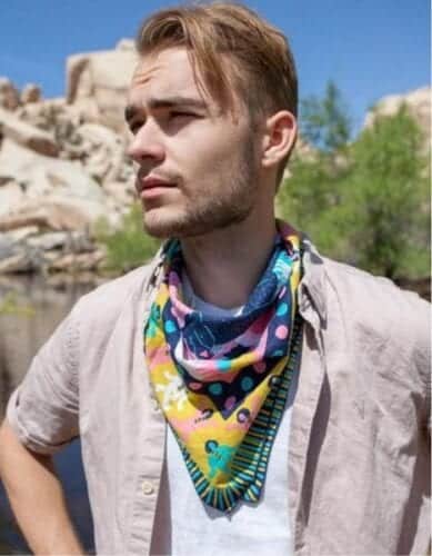 25 Best Bandana Outfit Ideas For Men with Styling Tips