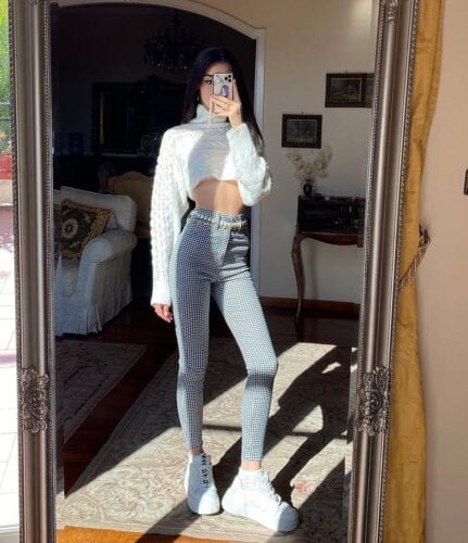 What to Wear in Europe? 15 Outfit Ideas & Styling Tips