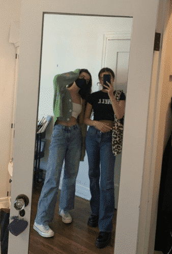 Retro Outfit Ideas 18 Tips on How to Dress Retro This Year