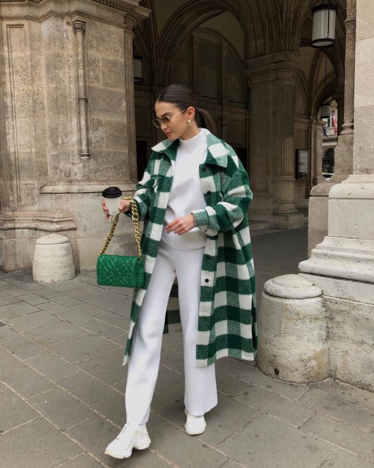 37 Best Women’s Winter Outfit Ideas for Rome