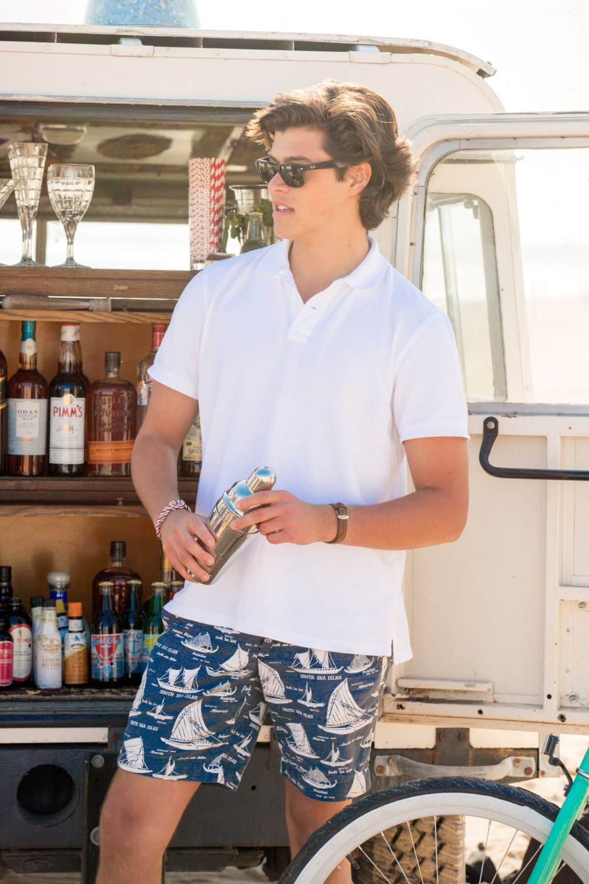 30 Boat Party Outfits for Men That Are Stylish Yet Practical