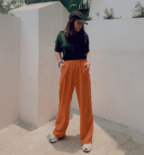 How to Wear Orange Pants? 40 Outfit Ideas & Styling Tips
