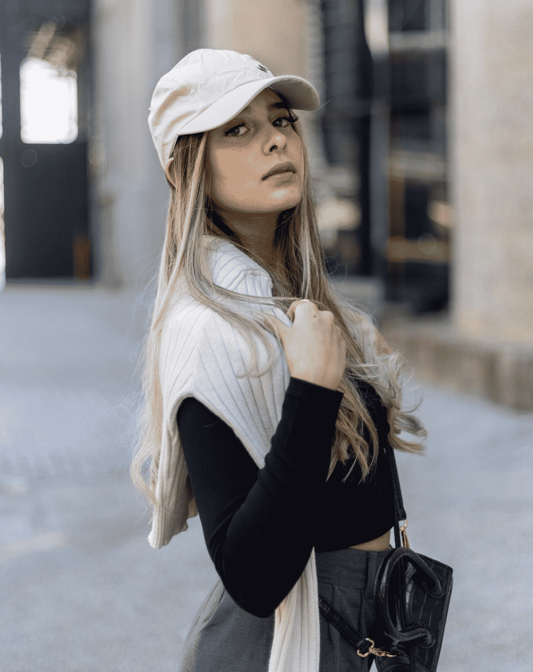 What to Wear in South Africa? 22 Outfits & Packing Tips