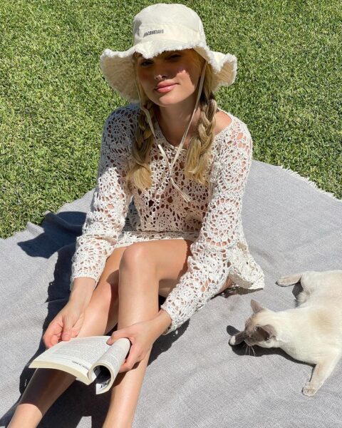 26 Female Model Off Duty Outfits That You Can Actually Wear