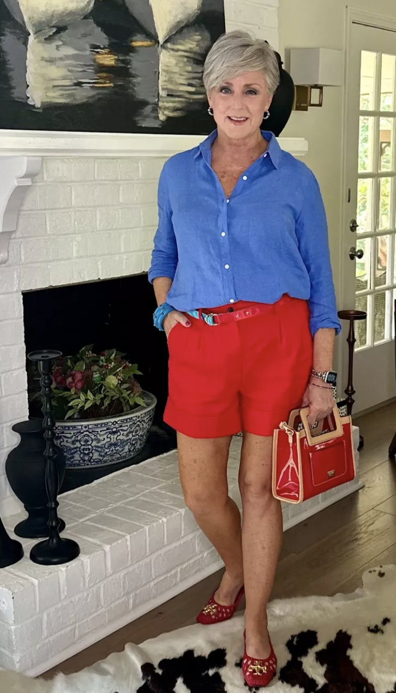 16 Best Over 60 Bloggers & Influencers To Follow This Year