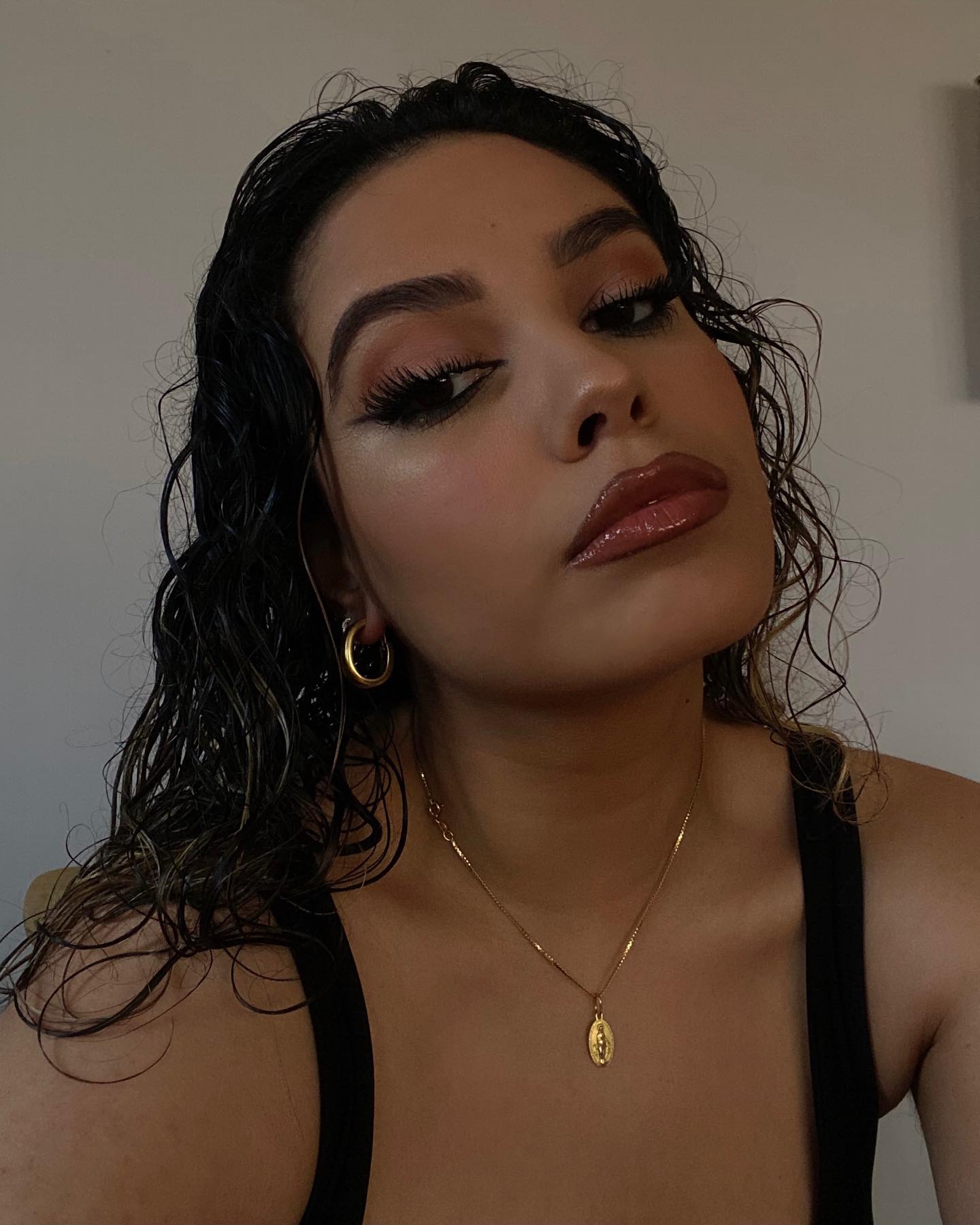 Wet Hairstyles: 21 Ideas on How to Get The Wet Hair Look?