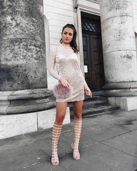 50+ Velvet Outfit Ideas for Women with Styling Tips