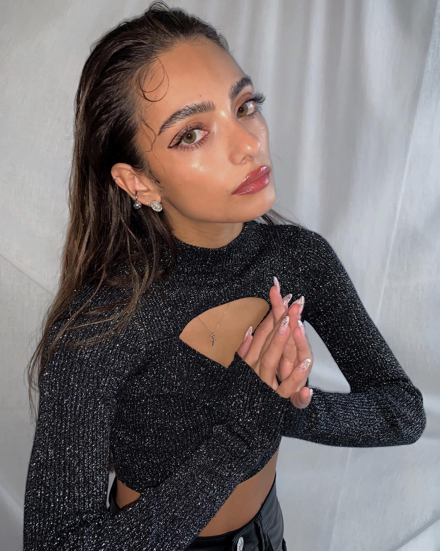 Wet Hairstyles: 21 Ideas on How to Get The Wet Hair Look?