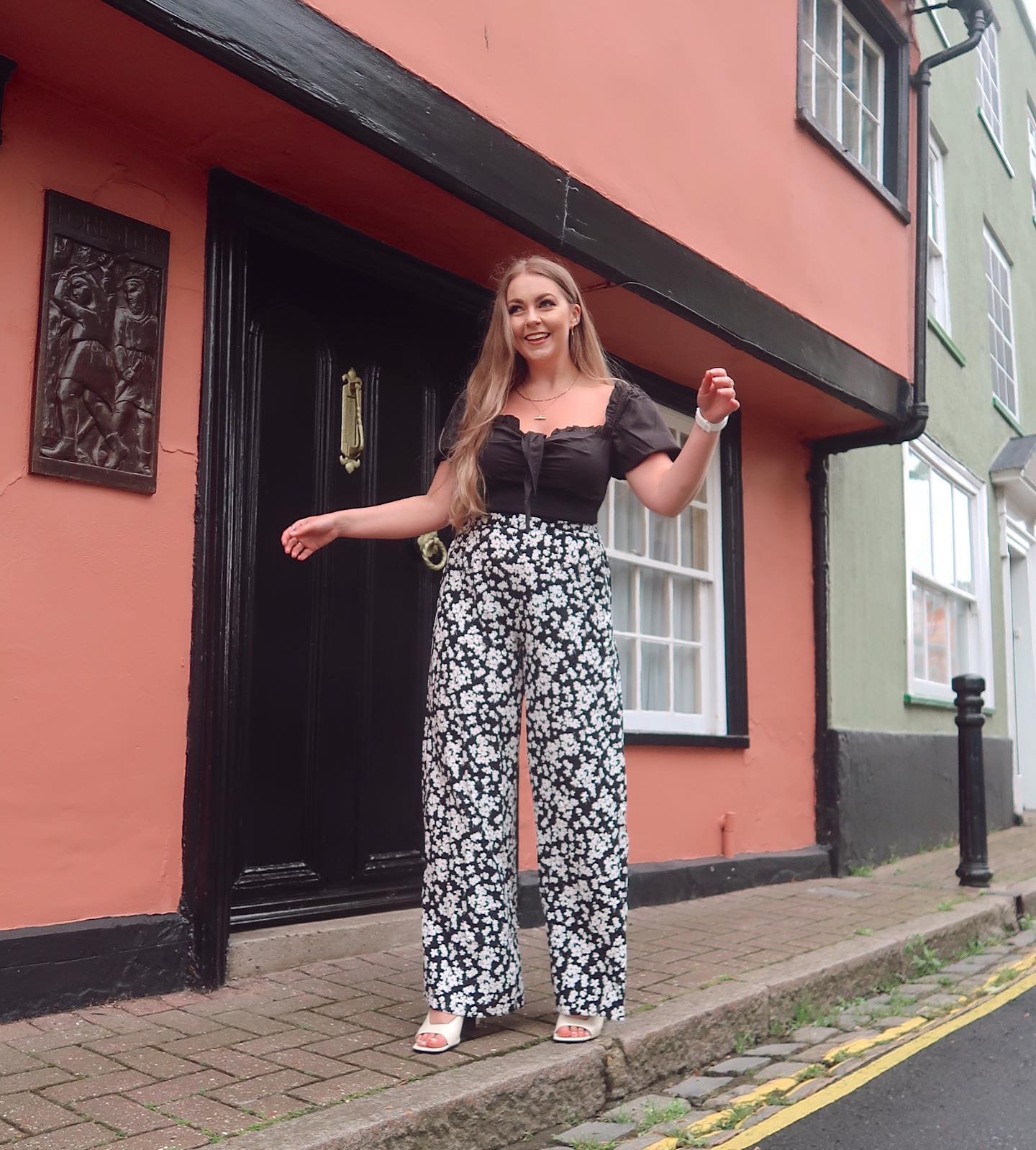 24 Best Outfits with Palazzo Pants for Short Height Girls – Outfit Trends