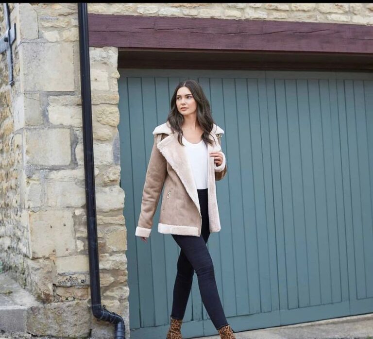 How to Wear Aviator Jackets: 22 Outfit Ideas & Styling TUI