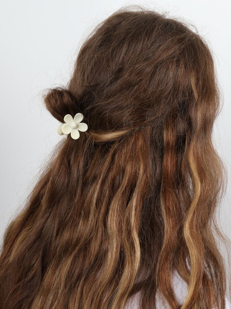 Best Mini Claw Clips Hairstyles 13 Tips How To Use Claw Clips
