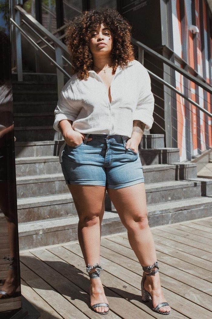 26 Plus Size Shorts Outfit Ideas with Styling Tips