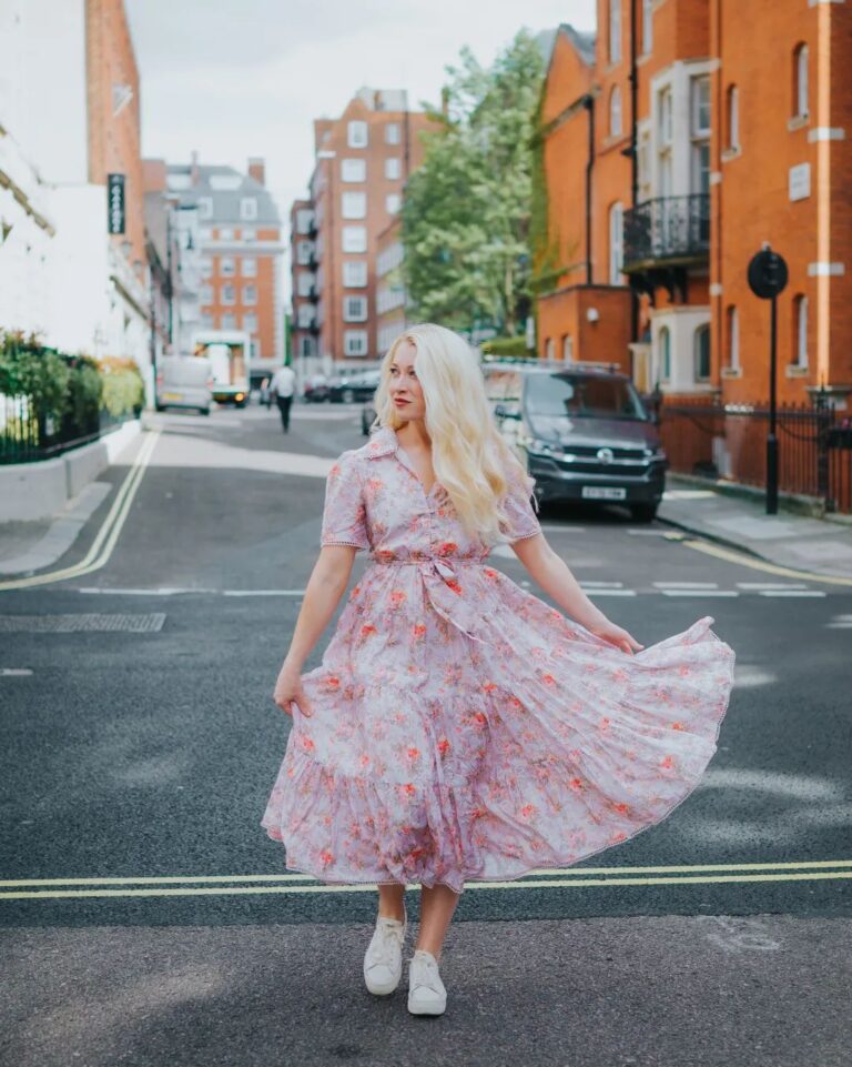 What to Wear in London in Summer? 20 Outfits & Packing List