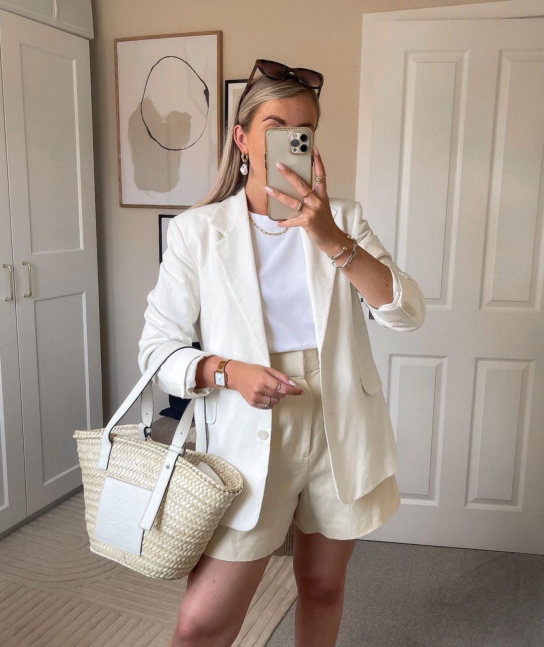 15 Outfits with Linen Shorts and Stying Tips for this Summer – Outfit ...