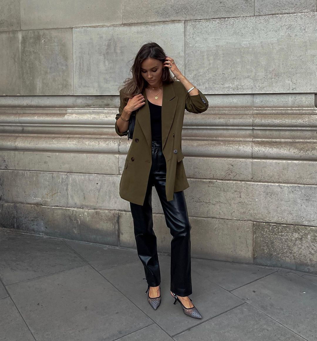 30 Stylish Going Out Outfits for Women to Wear This Year