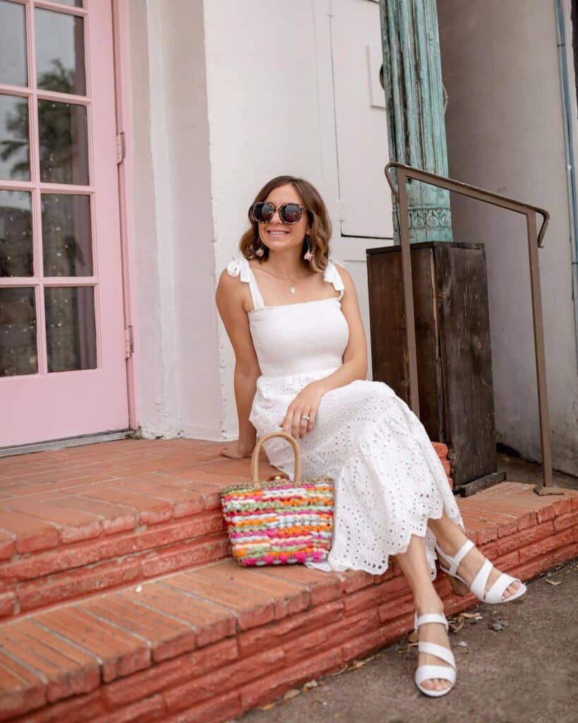 36 Chic White Eyelet Dresses And Ideas On How To Style