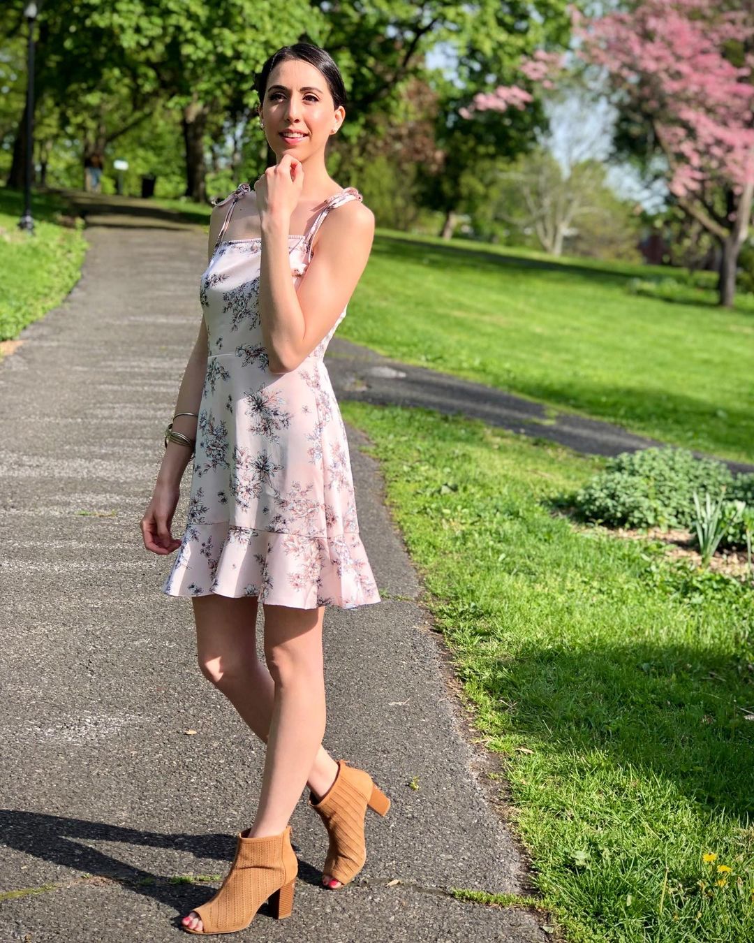 20 Open Toe Booties Outfit Ideas & Tips To Wear