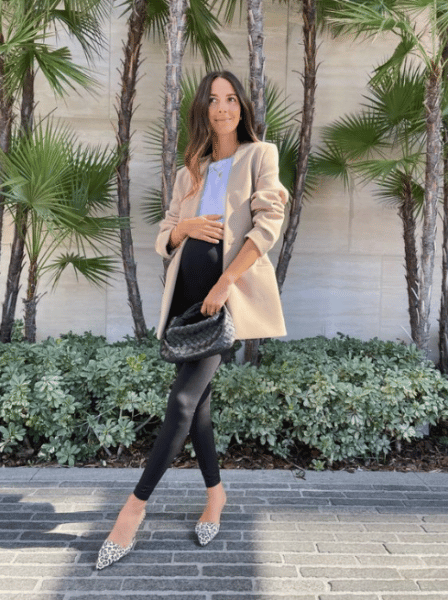 30 Comfortable Maternity Outfits for Work that are Practical