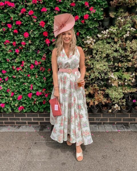 What To Wear At The Races – 20 Dress Code Guide & Tips – Outfit Trends