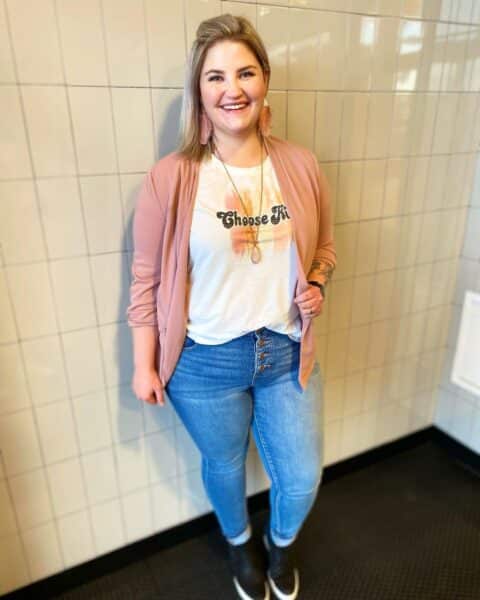 How To Style Button Fly Jeans? 20 Outfit Ideas